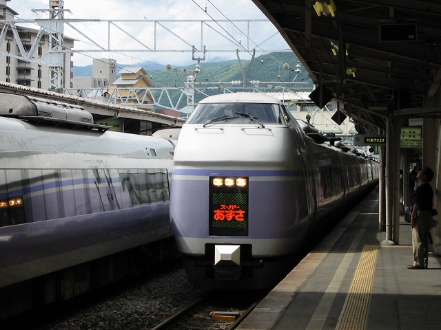 JR東日本 E351系 量産先行車（試作車） | -discoverrailway-ディスカバーレールウェイ 鉄道と旅